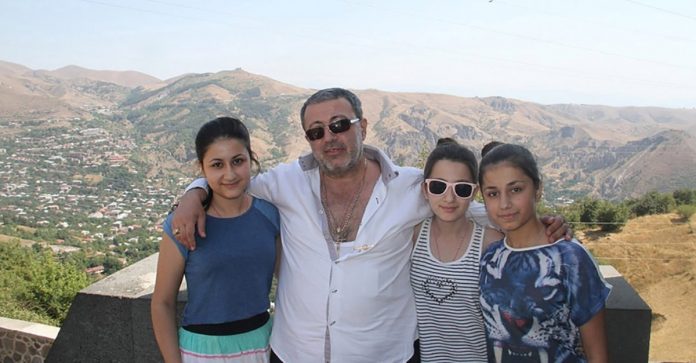 सुस्ताए विद्यार्थी संगठन : RajdhaniDaily.com